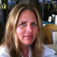 Jennifer Kellogg – Medium
