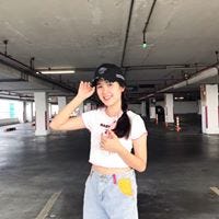 Phimolphan Khunpakdee – Medium