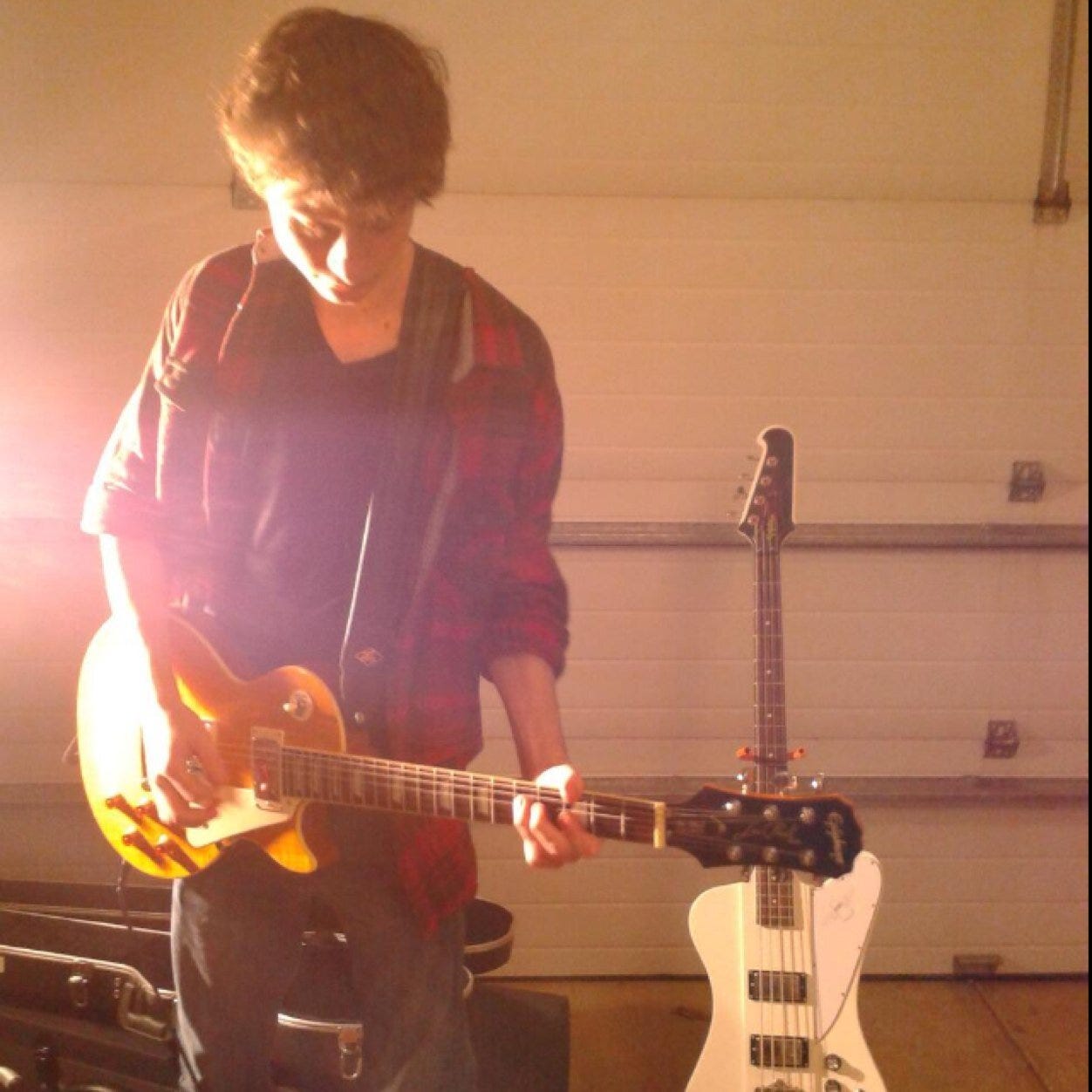 Alex Lilley – Medium