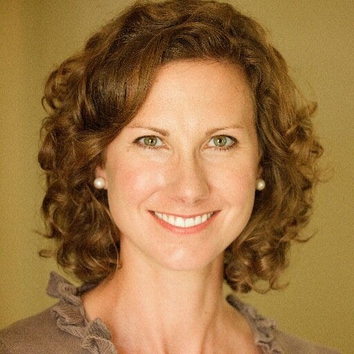 Amanda Adams – Medium