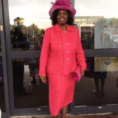 Dionne Benjamin – Medium