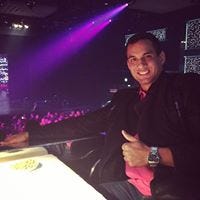 Igor Emmanuel – Medium