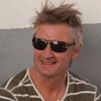 Mark Benham – Medium