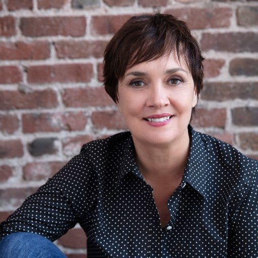 Kris Corz – Medium