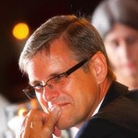 Ed Irwin – Medium