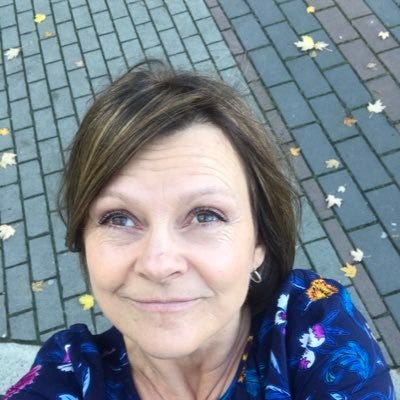 Laurie Bruce – Medium
