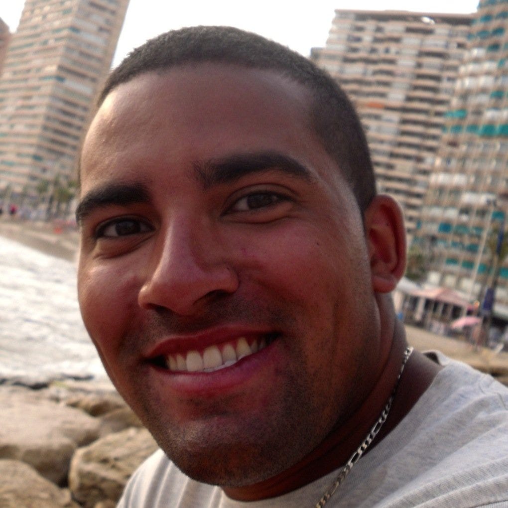 Scott Roberts – Medium