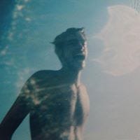 Felix Hayze – Medium
