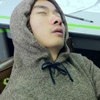 Huang Li – Medium