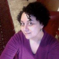 Hind Mahmoud – Medium