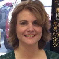 Suzanne Hughes – Medium