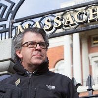 Robert Trestan – Medium