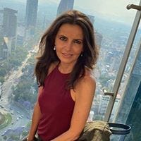 Lorena Cohen – Medium