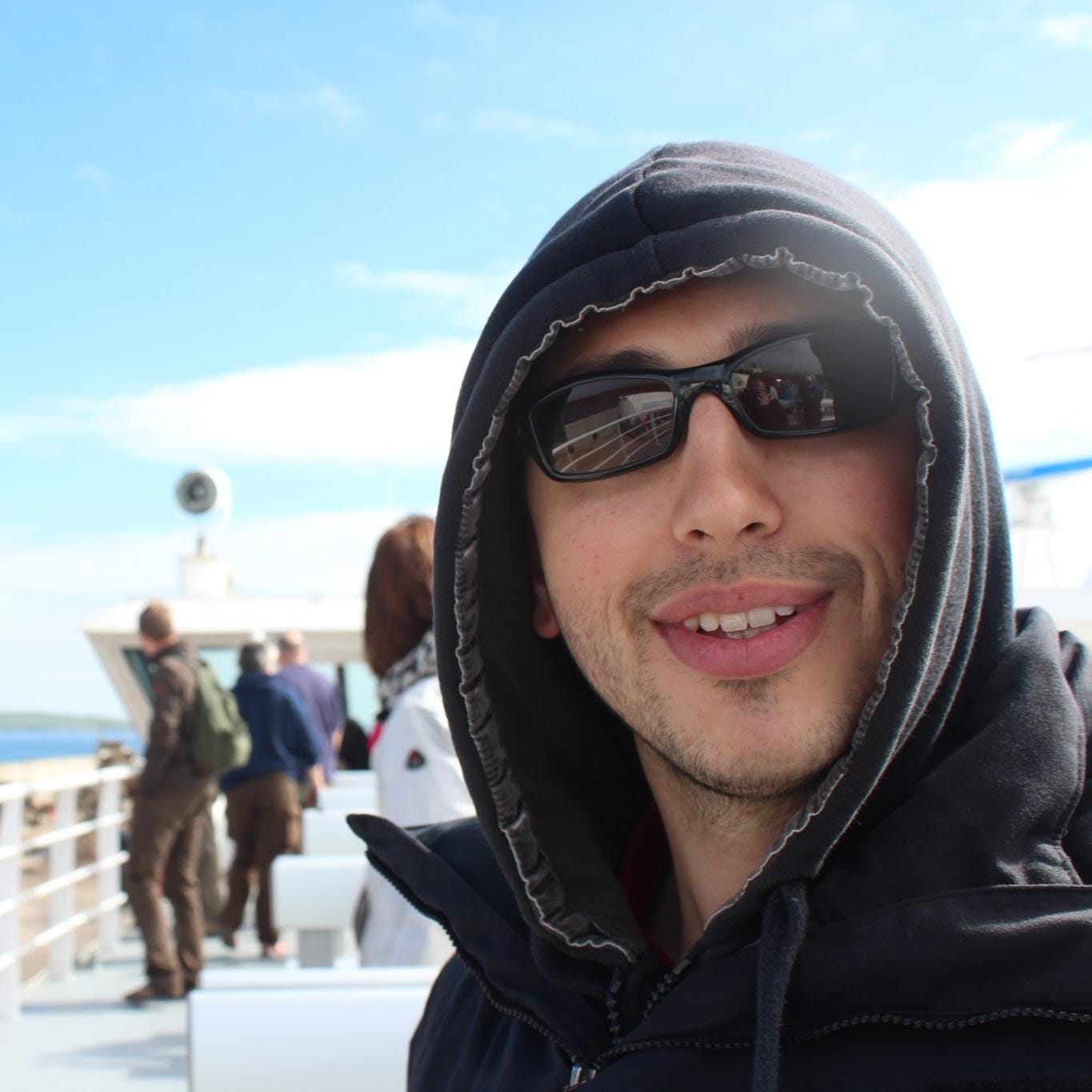 Alex Salguero – Medium