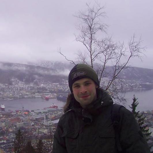 Adam Kożuch – Medium