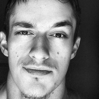 rodrigo junior – Medium