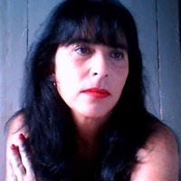 Vania Alves – Medium