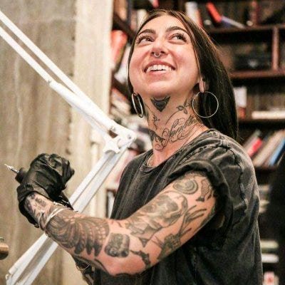 Laura Carter – Medium
