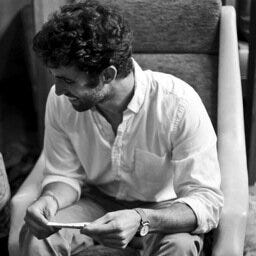 Conor Kinkead – Medium