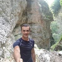 Ionut Sandu – Medium
