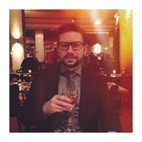 Jonas Falk – Medium