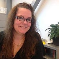 Mary Dellane Case – Medium