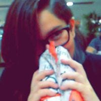Tábata Pacheco – Medium
