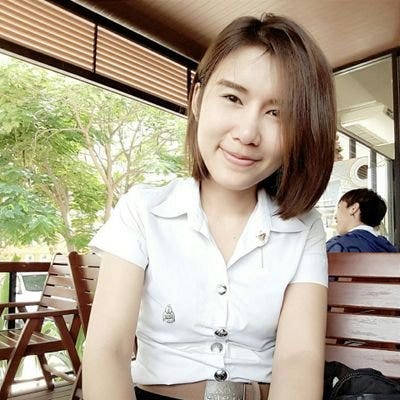 Praew ツ – Medium