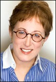 Laura Weiss – Medium