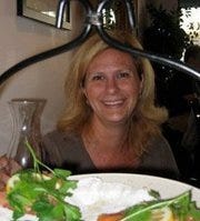 Kristin Kane – Medium