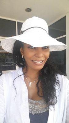 Nya Montgomery – Medium