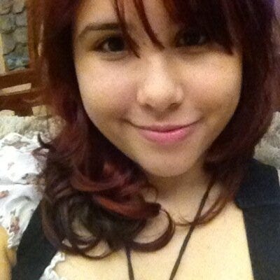 Esther de Freitas – Medium