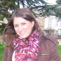 Anna Tobin – Medium