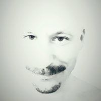 Christopher Mika – Medium