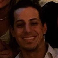 Rafael Estrioli – Medium