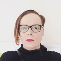 Elizabeth Veldon – Medium