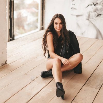 Lenora Wiggins – Medium