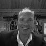 Jon Earnshaw – Medium