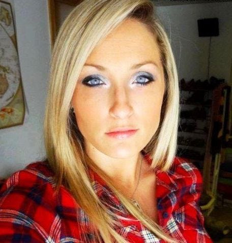 Liz Coe – Medium