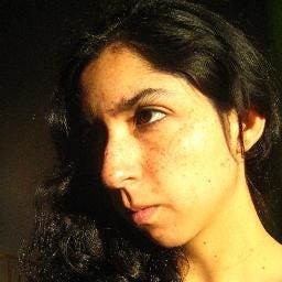 Yalí Noriega – Medium