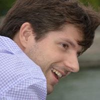 Oliver May – Medium