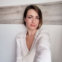 Katja Susnik – Medium