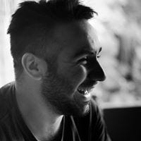 Nasrat Khalid – Medium