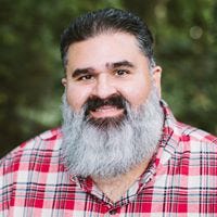 Lewis Cruz – Medium