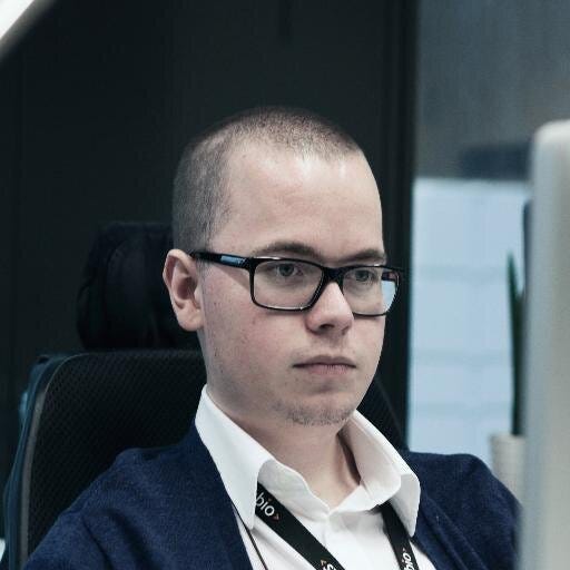 Johnie Hjelm – Medium