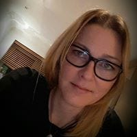 Andrea Bálind – Medium
