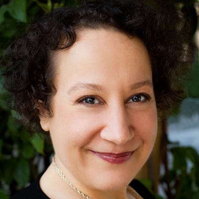 Laura Klein – Medium