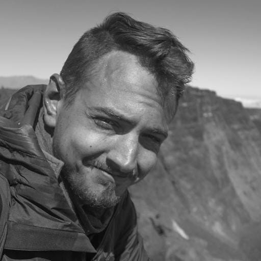 Noah Bradley – Medium