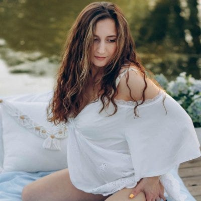 Theodora King – Medium