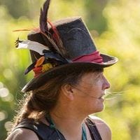 Lorna Darroll – Medium